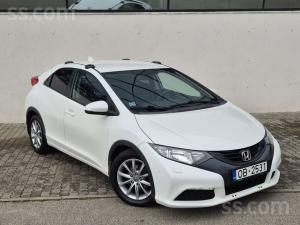 Balts Honda Civic 2013 Rīga, ar dzinēja tilpumu 1.80 L un nobraukumu 0 tūkst. km par 3990 €, foto 3 vietnē AUTOMOTO.COM.LV