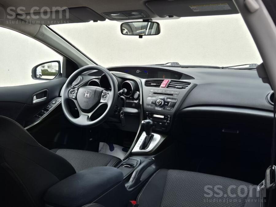 Balts Honda Civic 2013 Rīga, ar dzinēja tilpumu 1.80 L un nobraukumu 0 tūkst. km par 3990 €, foto 6 vietnē AUTOMOTO.COM.LV