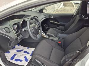Balts Honda Civic 2013 Rīga, ar dzinēja tilpumu 1.80 L un nobraukumu 0 tūkst. km par 3990 €, foto 7 vietnē AUTOMOTO.COM.LV