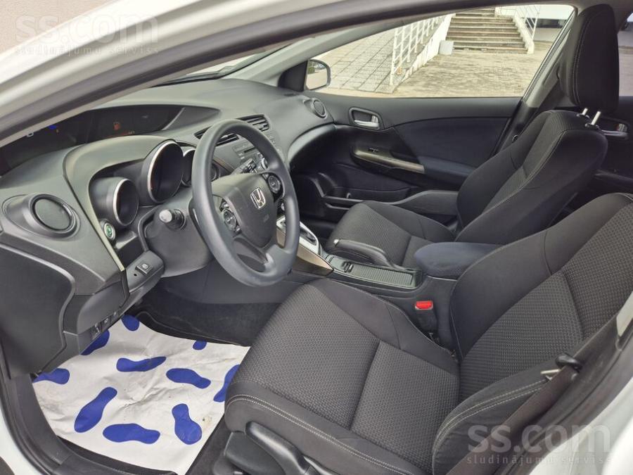 Balts Honda Civic 2013 Rīga, ar dzinēja tilpumu 1.80 L un nobraukumu 0 tūkst. km par 3990 €, foto 7 vietnē AUTOMOTO.COM.LV