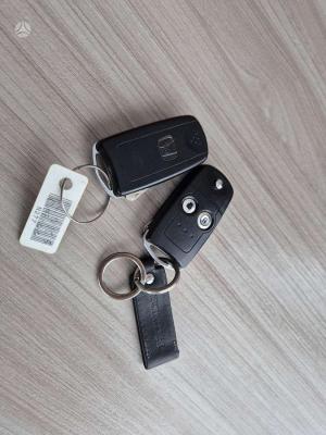 Balts Honda Civic 2013 Rīga, ar dzinēja tilpumu 1.80 L un nobraukumu 480 tūkst. km par 3990 €, foto 12 vietnē AUTOMOTO.COM.LV
