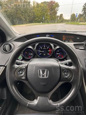 Balts Honda Civic 2013 Rīga, ar dzinēja tilpumu 1.60 L un nobraukumu 0 tūkst. km par 4200 €, foto 6 vietnē AUTOMOTO.COM.LV