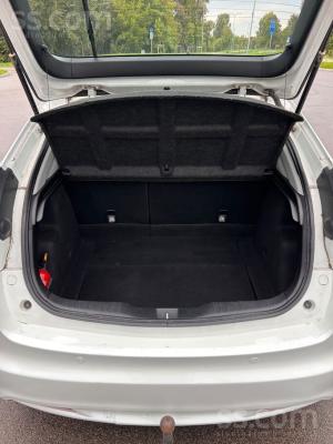 Balts Honda Civic 2013 Rīga, ar dzinēja tilpumu 1.60 L un nobraukumu 0 tūkst. km par 4200 €, foto 12 vietnē AUTOMOTO.COM.LV