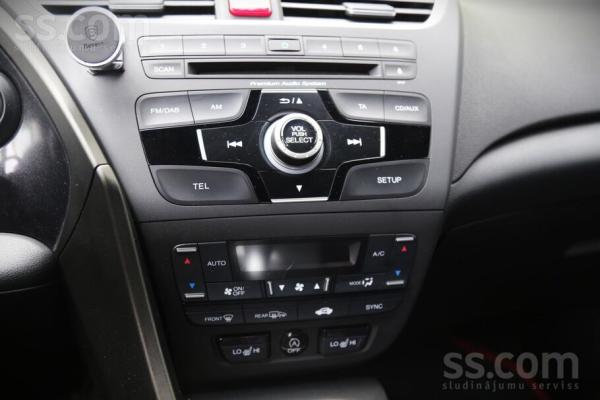 Balts Honda Civic 2014 Rīga, ar dzinēja tilpumu 1.60 L un nobraukumu 256 tūkst. km par 6995 €, foto 9 vietnē AUTOMOTO.COM.LV