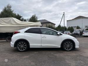 Balts Honda Civic 2014 Radviliškis, ar dzinēja tilpumu 1.80 L un nobraukumu 248 tūkst. km par 4750 €, foto 9 vietnē AUTOMOTO.COM.LV