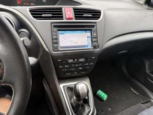 Balts Honda Civic 2014 Radviliškis, ar dzinēja tilpumu 1.80 L un nobraukumu 248 tūkst. km par 4750 €, foto 14 vietnē AUTOMOTO.COM.LV