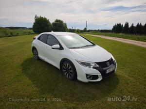 White Honda Civic 2015 in Tartu, with an engine capacity of 1.30 L and mileage of 215 thousand km for 7792 €, photo 3 on AUTOMOTO.COM.LV