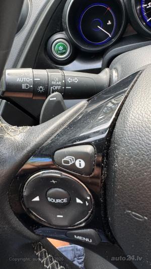 Balts Honda Civic 2015 Tallina, ar dzinēja tilpumu 1.80 L un nobraukumu 136 tūkst. km par 9999 €, foto 19 vietnē AUTOMOTO.COM.LV