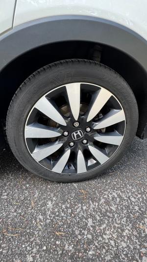 Balts Honda Civic 2015 Tallina, ar dzinēja tilpumu 1.80 L un nobraukumu 136 tūkst. km par 9999 €, foto 24 vietnē AUTOMOTO.COM.LV
