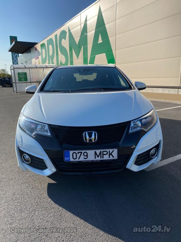 Honda Civic 2016 Tallina vietnē Balts Honda Civic 2016 Tallina, ar dzinēja tilpumu 1.80 L un nobraukumu 178 tūkst. km par 9900 €, foto 7 vietnē AUTOMOTO.COM.LV