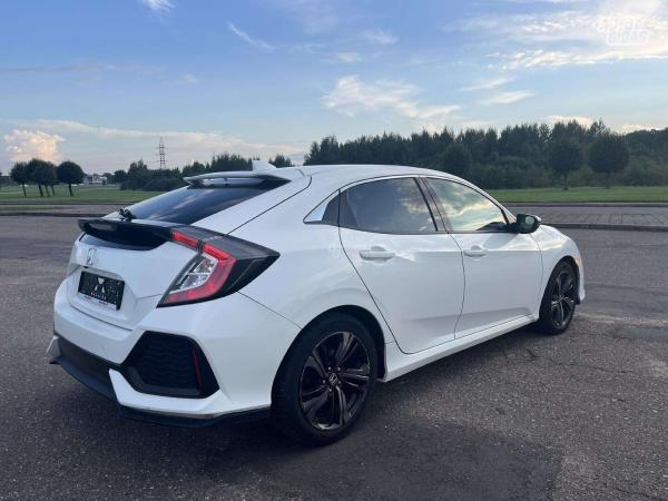Balts Honda Civic 2017 Kauņa, ar dzinēja tilpumu 1.00 L un nobraukumu 194 tūkst. km par 10580 €, foto 5 vietnē AUTOMOTO.COM.LV