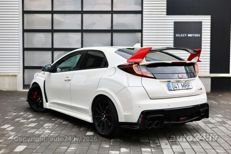 Balts Honda Civic 2017 Tallina, ar dzinēja tilpumu 2.00 L un nobraukumu 167 tūkst. km par 24900 €, foto 5 vietnē AUTOMOTO.COM.LV