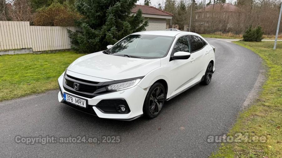 Balts Honda Civic 2018 Tallina, ar dzinēja tilpumu 1.50 L un nobraukumu 130 tūkst. km par 14999 €, foto 1 vietnē AUTOMOTO.COM.LV