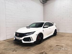 Balts Honda Civic 2018 Tallina, ar dzinēja tilpumu 2.00 L un nobraukumu 91 tūkst. km par 28900 €, foto  vietnē AUTOMOTO.COM.LV