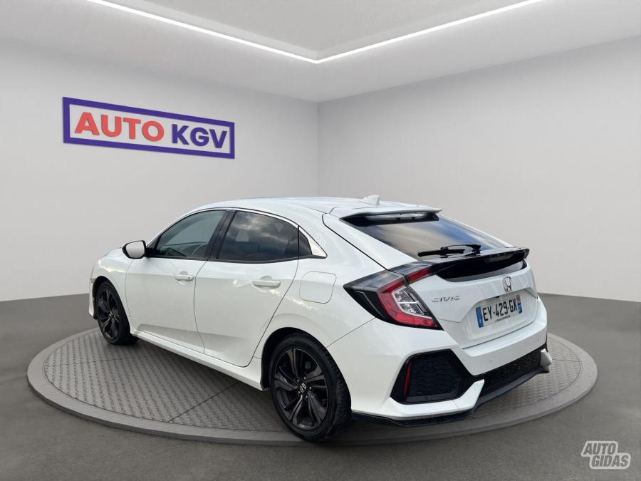 Balts Honda Civic 2018 Viļņa, ar dzinēja tilpumu 1.00 L un nobraukumu 147 tūkst. km par 9999 €, foto 4 vietnē AUTOMOTO.COM.LV