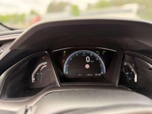 White Honda Civic 2018 in Vilnius, with an engine capacity of 0.99 L and mileage of 82 thousand km for 10990 €, photo 27 on AUTOMOTO.COM.LV