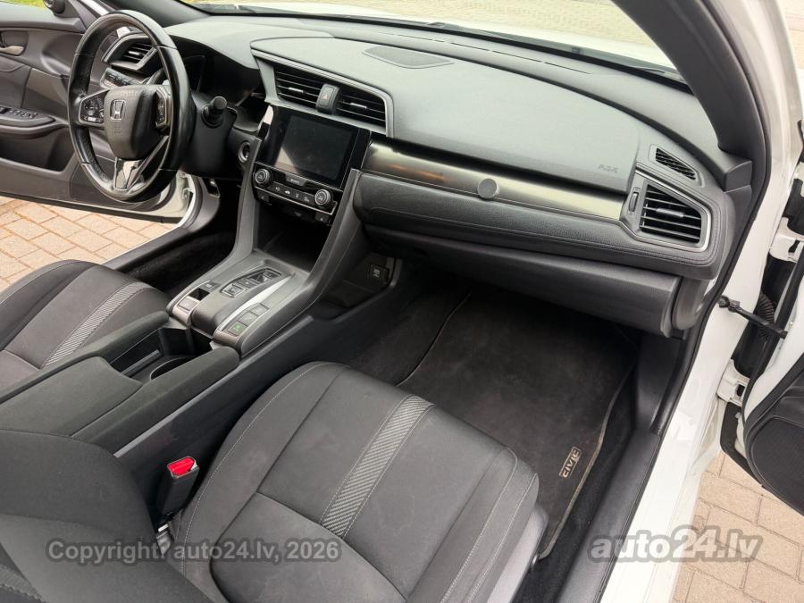 Balts Honda Civic 2019 Tartu, ar dzinēja tilpumu 1.60 L un nobraukumu 162 tūkst. km par 13900 €, foto 8 vietnē AUTOMOTO.COM.LV