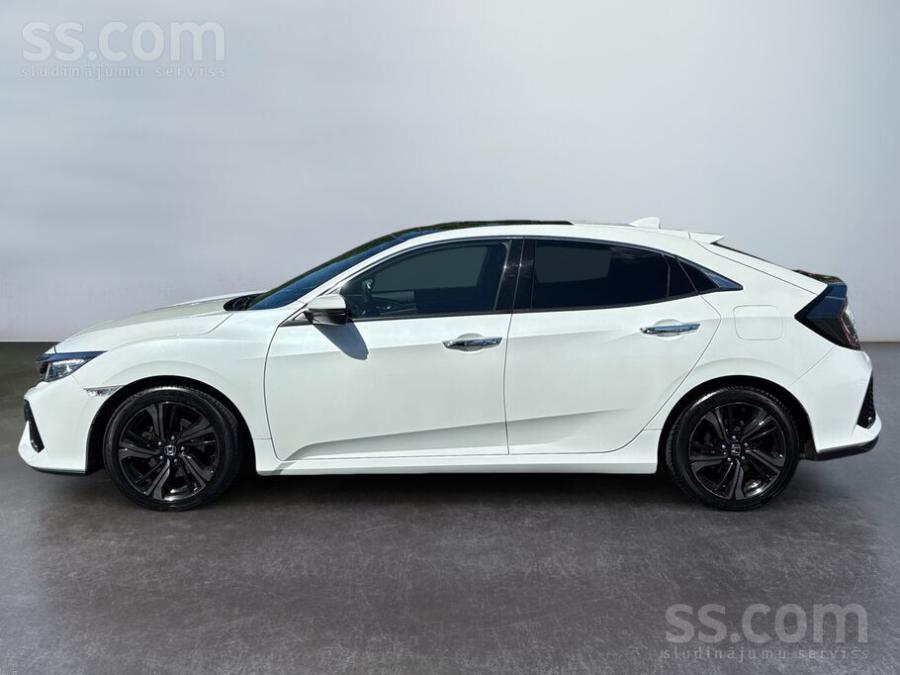Balts Honda Civic 2019 Rīga, ar dzinēja tilpumu 1.50 L un nobraukumu 75 tūkst. km par 17230 €, foto 3 vietnē AUTOMOTO.COM.LV