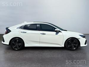 Balts Honda Civic 2019 Rīga, ar dzinēja tilpumu 1.50 L un nobraukumu 75 tūkst. km par 17230 €, foto 7 vietnē AUTOMOTO.COM.LV