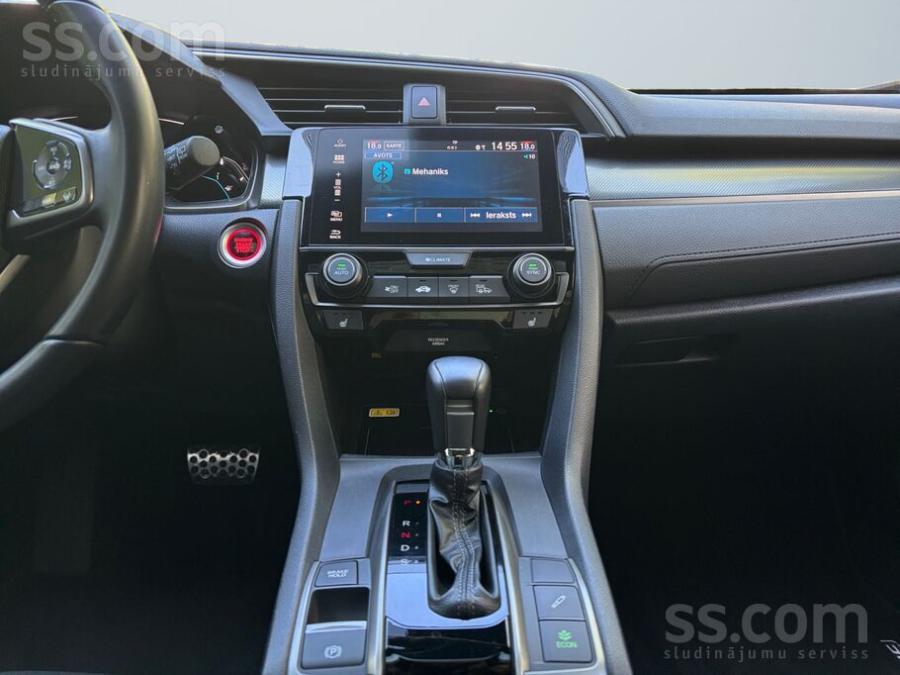 Balts Honda Civic 2019 Rīga, ar dzinēja tilpumu 1.50 L un nobraukumu 75 tūkst. km par 17230 €, foto 12 vietnē AUTOMOTO.COM.LV