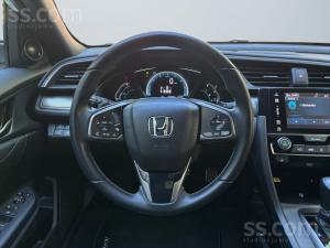 Balts Honda Civic 2019 Rīga, ar dzinēja tilpumu 1.50 L un nobraukumu 75 tūkst. km par 17230 €, foto 13 vietnē AUTOMOTO.COM.LV