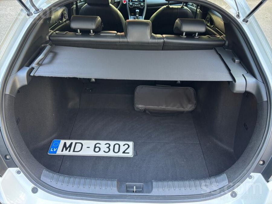 Balts Honda Civic 2019 Rīga, ar dzinēja tilpumu 1.50 L un nobraukumu 75 tūkst. km par 17230 €, foto 23 vietnē AUTOMOTO.COM.LV