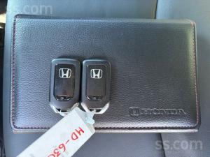 Balts Honda Civic 2019 Rīga, ar dzinēja tilpumu 1.50 L un nobraukumu 75 tūkst. km par 17230 €, foto 28 vietnē AUTOMOTO.COM.LV