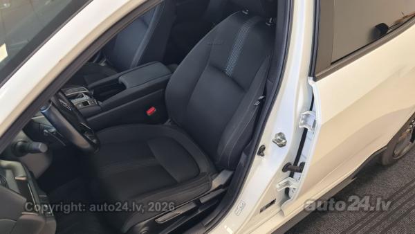 Белый Хонда Цивик 2019 в Таллин, объемом двигателя 1.50 л и пробегом 79 тыс. км за 18900 €, фото 5 на AUTOMOTO.COM.LV