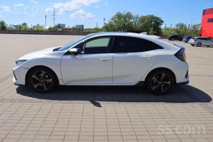 Balts Honda Civic 2019 Rīga, ar dzinēja tilpumu 1.50 L un nobraukumu 168 tūkst. km par 11900 €, foto 5 vietnē AUTOMOTO.COM.LV