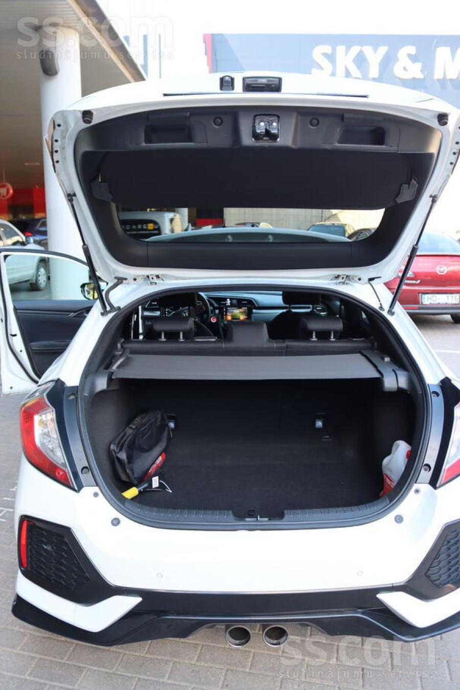 Balts Honda Civic 2019 Rīga, ar dzinēja tilpumu 1.50 L un nobraukumu 168 tūkst. km par 11900 €, foto 10 vietnē AUTOMOTO.COM.LV