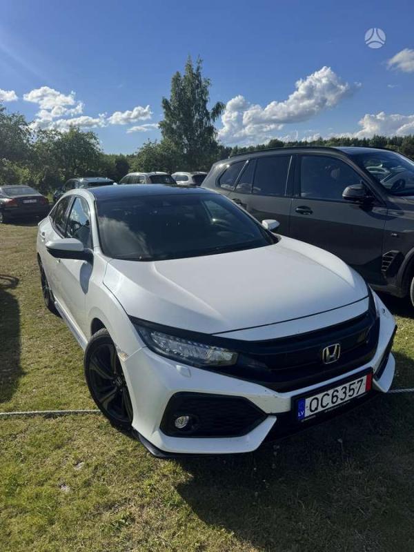 Balts Honda Civic 2019 Viļņa, ar dzinēja tilpumu 1.50 L un nobraukumu 169 tūkst. km par 14500 €, foto 1 vietnē AUTOMOTO.COM.LV