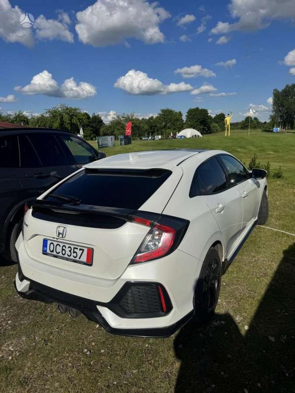 Balts Honda Civic 2019 Viļņa, ar dzinēja tilpumu 1.50 L un nobraukumu 169 tūkst. km par 14500 €, foto 5 vietnē AUTOMOTO.COM.LV