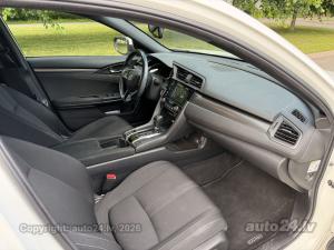 White Honda Civic 2019 in Tallinn, with an engine capacity of 1.50 L and mileage of 69 thousand km for 19500 €, photo 12 on AUTOMOTO.COM.LV