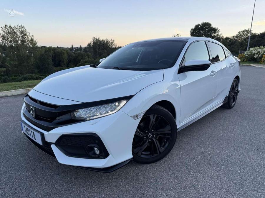 Balts Honda Civic 2019 Tauragė, ar dzinēja tilpumu 1.50 L un nobraukumu 244 tūkst. km par 10500 €, foto 1 vietnē AUTOMOTO.COM.LV