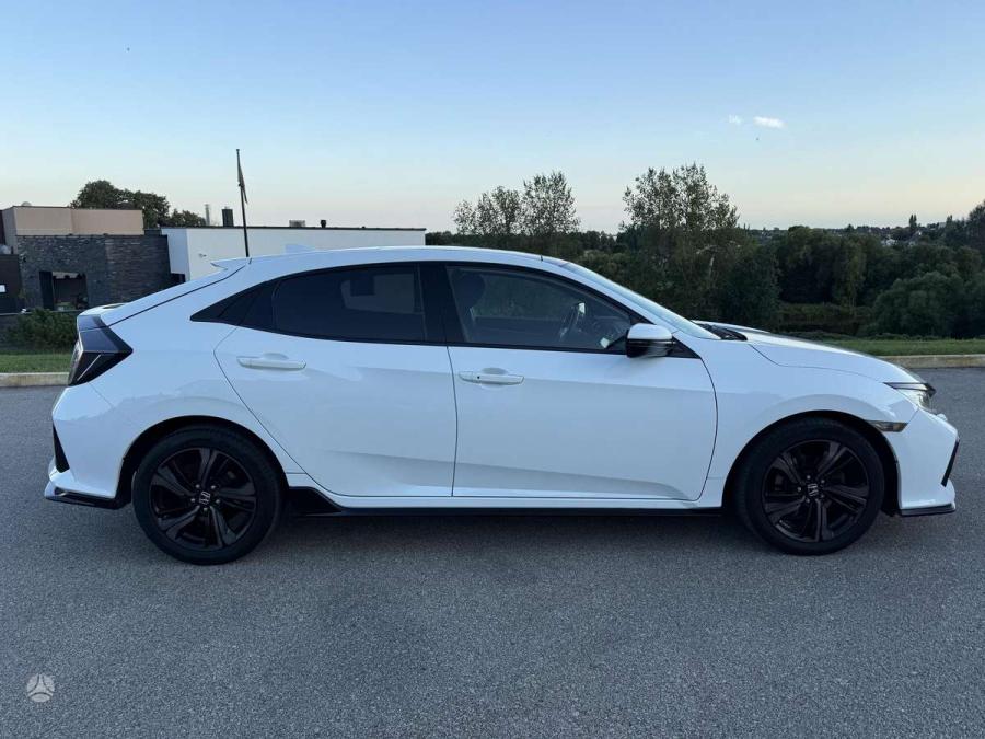 Balts Honda Civic 2019 Tauragė, ar dzinēja tilpumu 1.50 L un nobraukumu 244 tūkst. km par 10500 €, foto 10 vietnē AUTOMOTO.COM.LV