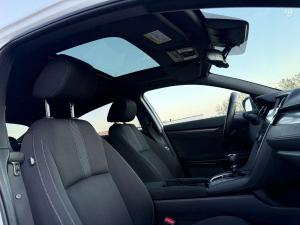 Balts Honda Civic 2019 Tauragė, ar dzinēja tilpumu 1.50 L un nobraukumu 244 tūkst. km par 10500 €, foto 19 vietnē AUTOMOTO.COM.LV