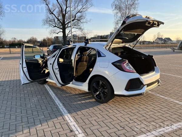 Balts Honda Civic 2019 Rīga, ar dzinēja tilpumu 1.00 L un nobraukumu 91 tūkst. km par 13700 €, foto 5 vietnē AUTOMOTO.COM.LV