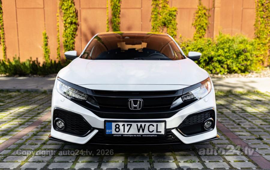 Balts Honda Civic 2020 Tallina, ar dzinēja tilpumu 1.50 L un nobraukumu 107 tūkst. km par 18990 €, foto 3 vietnē AUTOMOTO.COM.LV