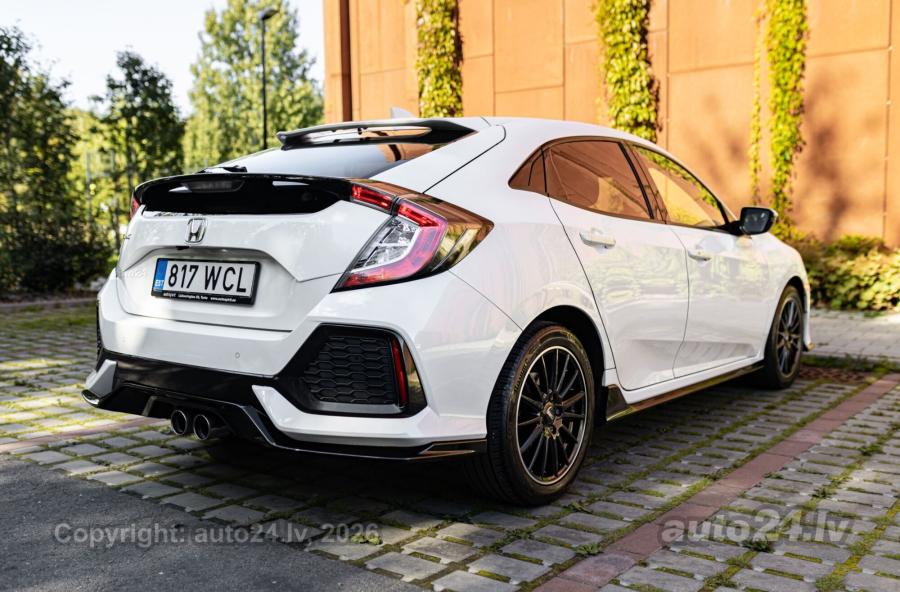Balts Honda Civic 2020 Tallina, ar dzinēja tilpumu 1.50 L un nobraukumu 107 tūkst. km par 18990 €, foto 6 vietnē AUTOMOTO.COM.LV