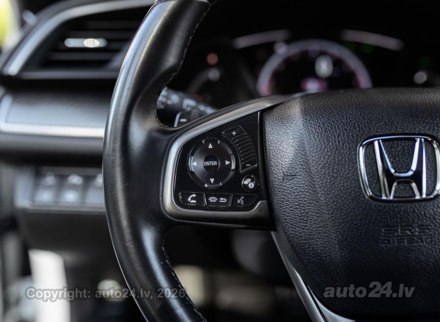 Balts Honda Civic 2020 Tallina, ar dzinēja tilpumu 1.50 L un nobraukumu 107 tūkst. km par 18990 €, foto 10 vietnē AUTOMOTO.COM.LV