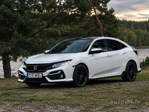 Белый Хонда Цивик 2021 в Таллин, объемом двигателя 1.50 л и пробегом 97 тыс. км за 19600 €, фото 1 на AUTOMOTO.COM.LV