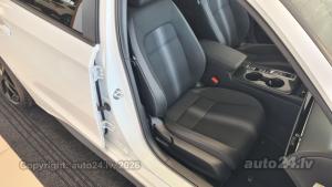 White Honda Civic 2026 in Tartu, with an engine capacity of 2.00 L and mileage of 21 thousand km for 34738 €, photo 9 on AUTOMOTO.COM.LV