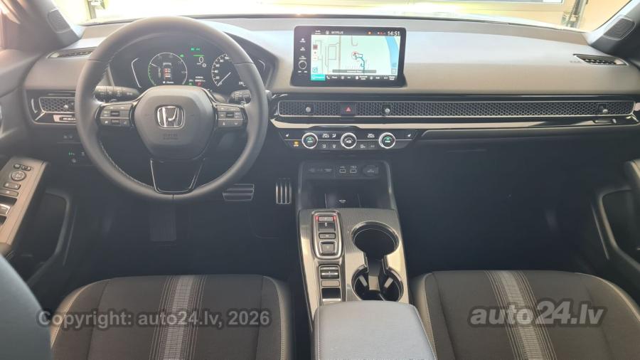White Honda Civic 2026 in Tartu, with an engine capacity of 2.00 L and mileage of 21 thousand km for 34738 €, photo 10 on AUTOMOTO.COM.LV