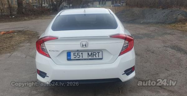 White Honda Civic 2017 in Tallinn, with an engine capacity of 1.50 L and mileage of 117 thousand km for 15300 €, photo 10 on AUTOMOTO.COM.LV