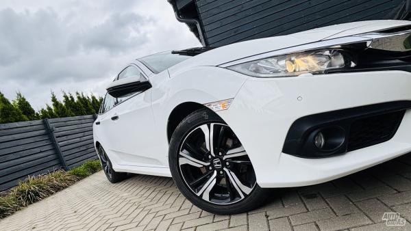 White Honda Civic 2018 in Vilnius, with an engine capacity of 1.50 L and mileage of 161 thousand km for 14000 €, photo 1 on AUTOMOTO.COM.LV