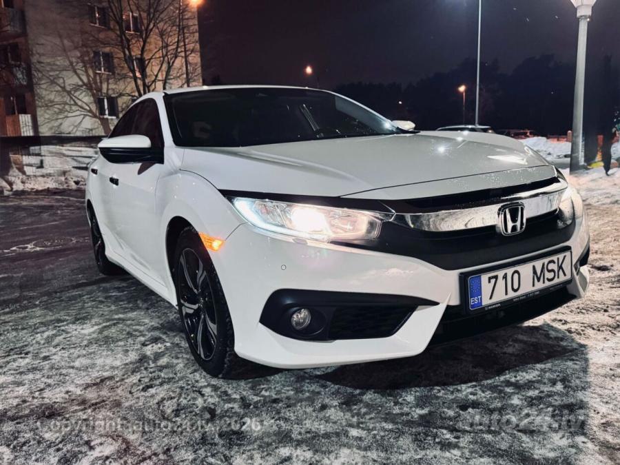 White Honda Civic 2019 in Tallinn, with an engine capacity of 1.50 L and mileage of 65 thousand km for 17490 €, photo 3 on AUTOMOTO.COM.LV