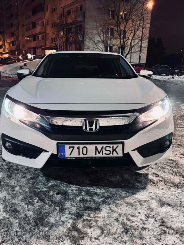 White Honda Civic 2019 in Tallinn, with an engine capacity of 1.50 L and mileage of 65 thousand km for 17490 €, photo 6 on AUTOMOTO.COM.LV