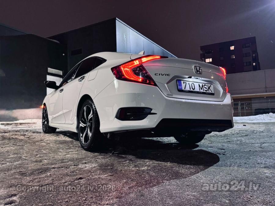 White Honda Civic 2019 in Tallinn, with an engine capacity of 1.50 L and mileage of 65 thousand km for 17490 €, photo 8 on AUTOMOTO.COM.LV