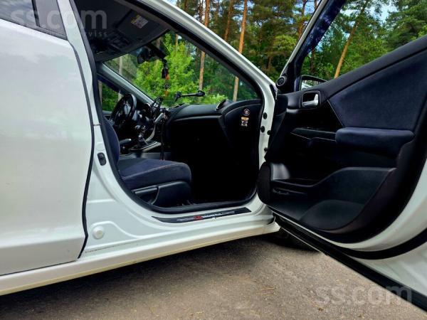 Balts Honda Civic 2014 Jūrmala, ar dzinēja tilpumu 1.80 L un nobraukumu 260 tūkst. km par 8050 €, foto 10 vietnē AUTOMOTO.COM.LV