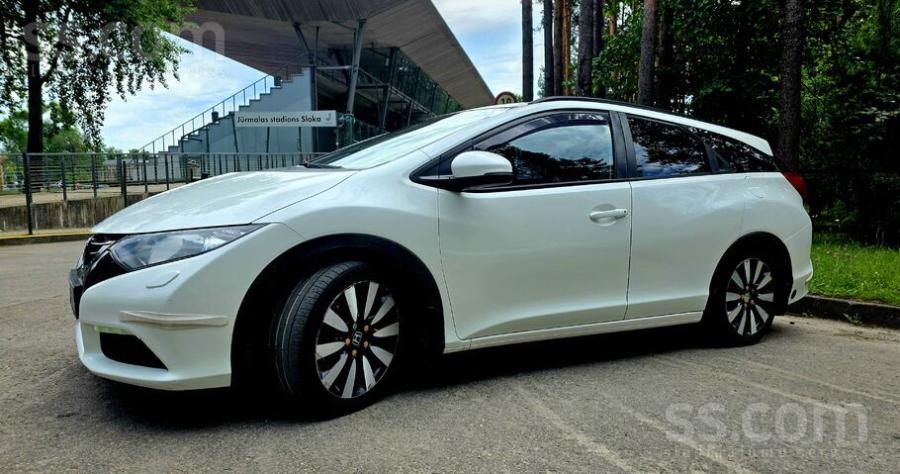 White Honda Civic 2014 in Jurmala, with an engine capacity of 1.80 L and mileage of 260 thousand km for 8050 €, photo 1 on AUTOMOTO.COM.LV